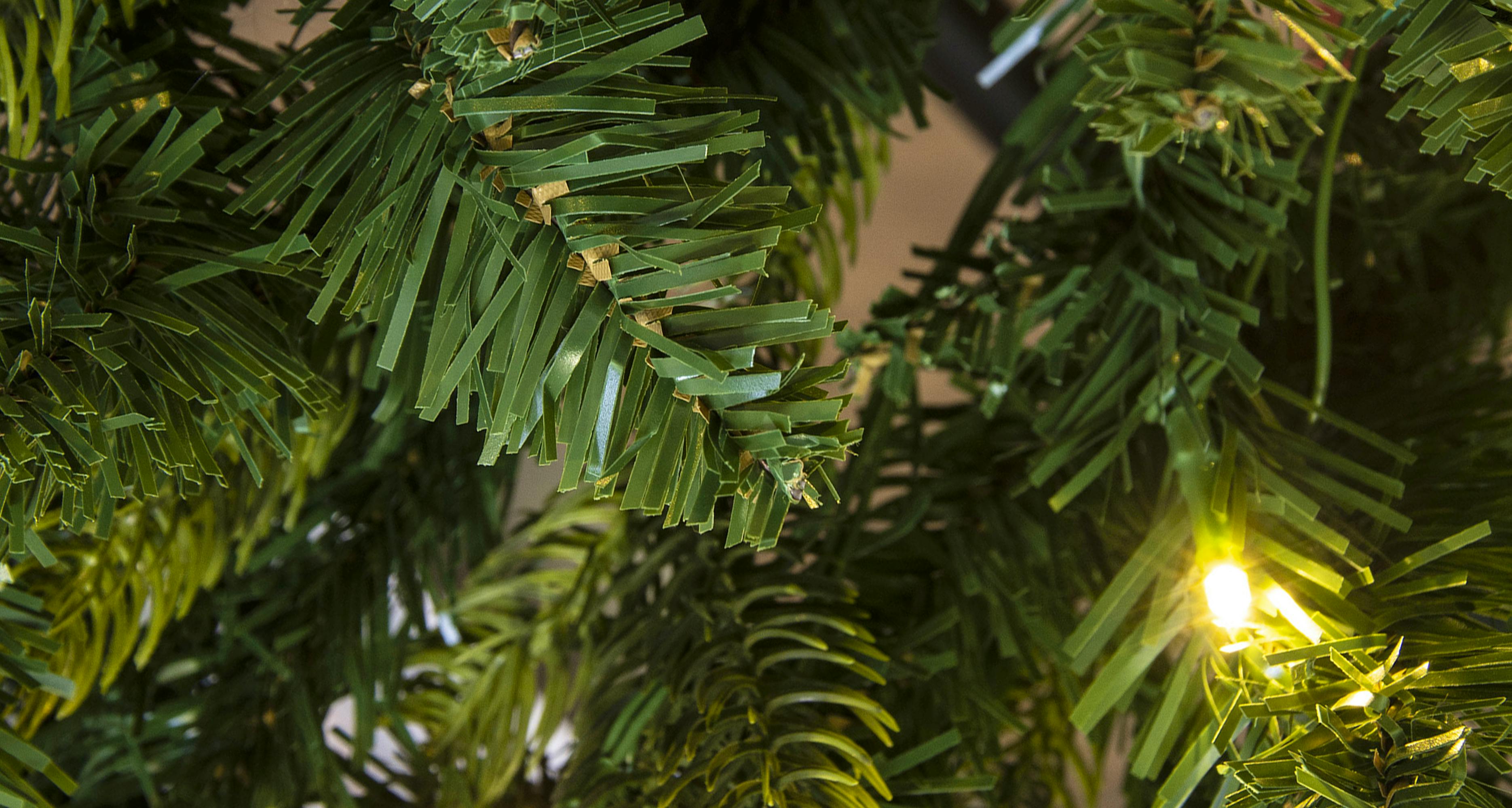 7ft Pre-Lit Ultra Pop Up Tree